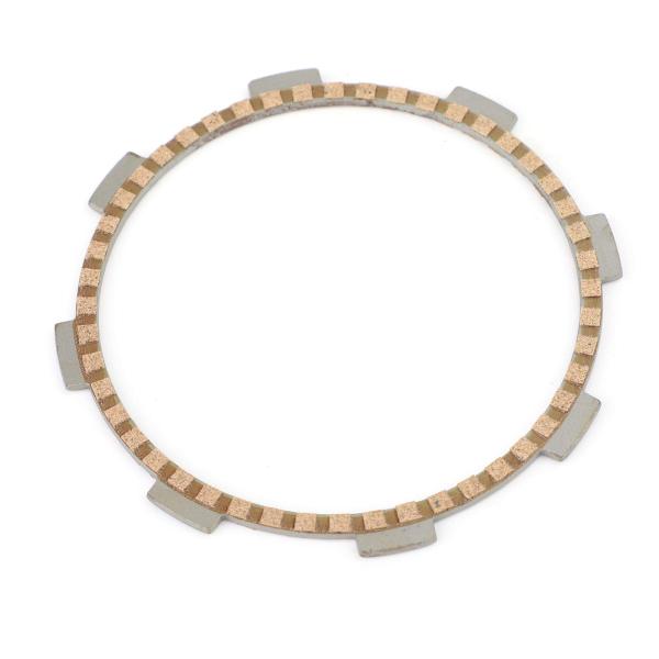 【商品概要】プレートは、最大の熱放散とオイル循環のためのスターバースト溝パターンを備えています。鋼板のフライホイール効果の増加により、パワーの広がりが向上します。より強力で確実なクラッチ接続は高性能のストロークモーターに最適です。このキット...