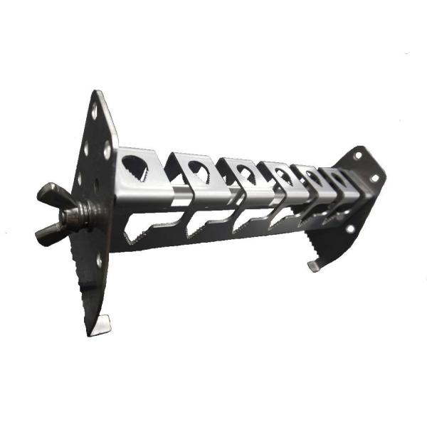 【商品概要】・ソロキャンプ、1~2人向け用です。串焼上手のコンパクト版・日本製　・2020年11月　実用新案取得済　第3229044号　・これまでに類を見ない、画期的な機能を持つ串焼き保持具。・焼き鳥、焼き魚等を、じっくり、ゆっくり、外はパ...