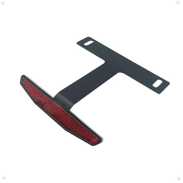 【商品概要】【安全簡単】保安基準を満たしたEマークを取得しています。簡単ですばやく設置できます。ネジを装着し、しっかりと締めて完成です。 付属品： ブラケット金具 ステンレスナット ワッシャー 付き【より安全に】暗闇の中で車を運転する時、こ...