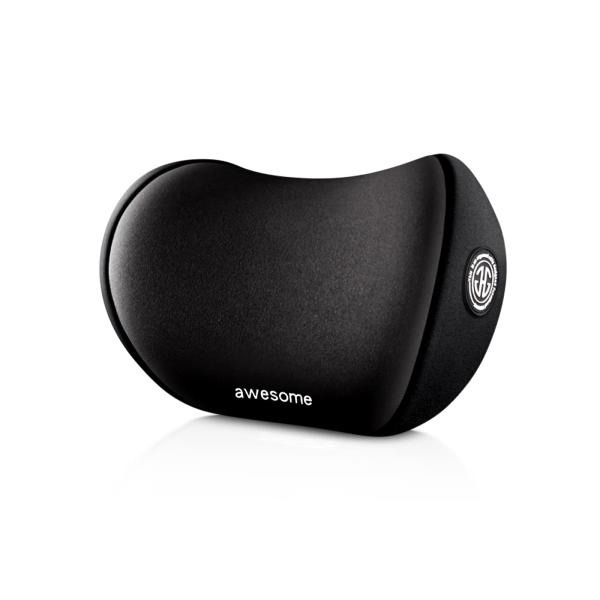 【商品概要】【極上のホスピタリティを】 クッション 性を追求した車専用低反発 ネックパッド 。ドライバーには運転のしやすさ、長時間運転の補助、仮眠時の寝やすさを、同乗者には最高にリラックスできる極上のホスピタリティを提供します。ドライバーに...