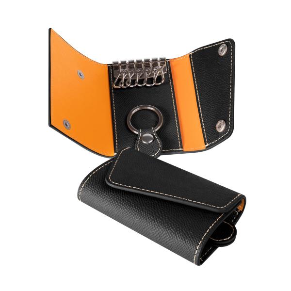 【商品概要】美しい発色と高貴な気品を感じさせる、格調高いヨーロピアンエンボスレザーが使用されております。型押しされた繊細なシボ感が、上品かつ独特な風合いを生み出し、手に馴染むレザーの質感が、豊かな情緒を醸し出しています。耐久性、防水性能にも...