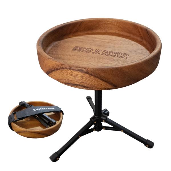 【商品概要】【全体サイズ】W24cm（三脚幅） × H25.5 ~ 40.5cm 【天板サイズ】W20cm（スクエア）／W24.5cm（ラウンド）【製品重量】700g（天板490g / 三脚210g）【分散耐荷重】7kg【素材】ウォールナッ...