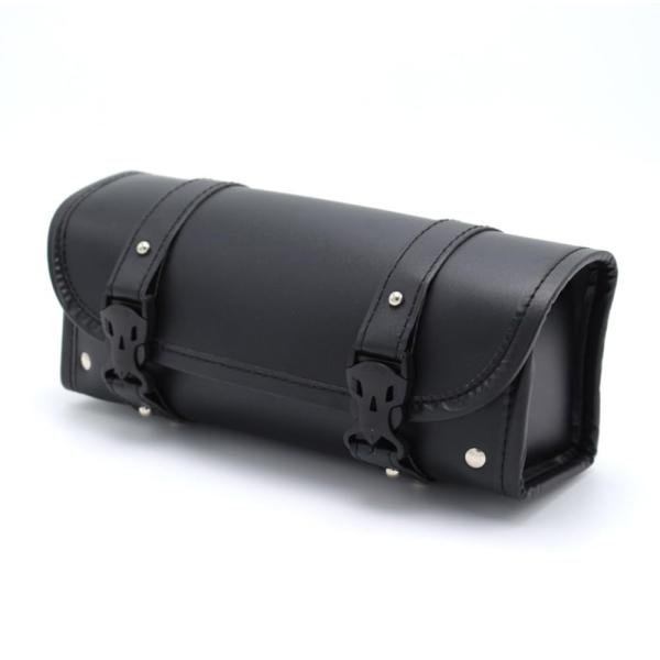 【商品概要】【ちょうどいい容量】バイク用工具入れに最適です、どこでもお好きな場所にお取付ください。【質感バッチリ】柔らかいポリウレタンPUを仕上げ、小型〜中型クラスのバイクにジャストサイズです。取り付け時にベルトを無理に引っ張らないように注...