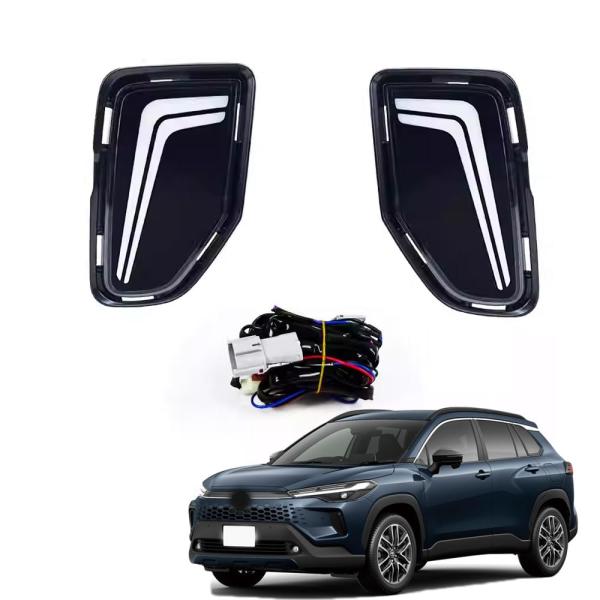 【商品概要】?【車種専用設計】FOR 新型 カローラクロス 10系 ZVG13 ZVG16 (2025年5月〜) 高い適応性で車両のフロントフォグランプエリアに完璧にフィットし、取り付け後は元の車両スタイルと調和した統一感のある外観を実現し...