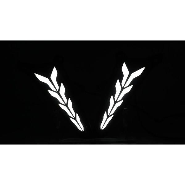 モデル：センチュリー年：1997-2016 電圧：12V カラー：白/黄色製品名：カーLEDデイタイムランニングライトパッキング：カラーボックス使用法：車の装飾 トヨタC-HRCHR 20182019ウインカースタイルリレーABSフォグラン...