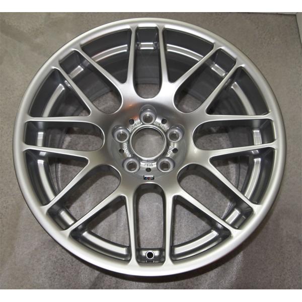 品質保証のBMW純正部品E46/M3 CSL本国仕様サイズのコンペティション ホイール19インチ リヤ用アロイ ホイール １本 単体。正規輸入品。エアバルブ付き（空気圧コントロール無し）※センターキャップは別売り※タイヤは付属しませんBBS...