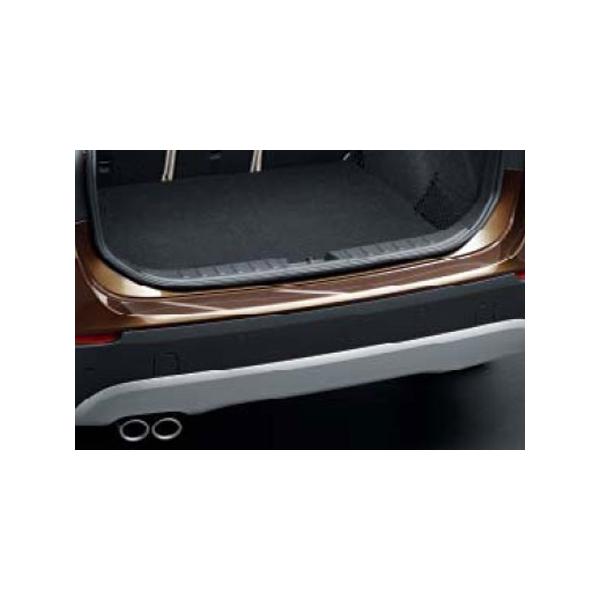 品質保証のBMW純正部品E84 X1用 リヤバンパー・シルプロテクション※標準バンパー装備車のみ適用。荷物積込時や走行時のリヤバンパー上面を保護します。クリアカラーで無色透明つや有りです。■本国オーダー品(ドイツ取り寄せ)<br>