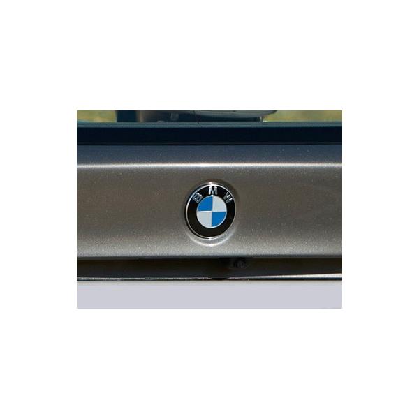 品質保証のBMW純正部品F22/F45/F46 2シリーズ クーペ/アクティブツアラー/グランツアラー用 トランクエンブレム取り付けグロメット、簡易脱着ツール付き。