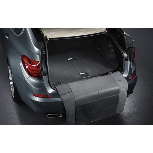 品質保証のBMW純正部品E84 X1用 ラゲージ・プロテクションマットラゲージルームからの荷物積み降ろし時などにバンパーより車両下部を保護します。ラゲージルームの保護のために、ラゲージルームボックス、マット類と組み合わせることをお勧めします...