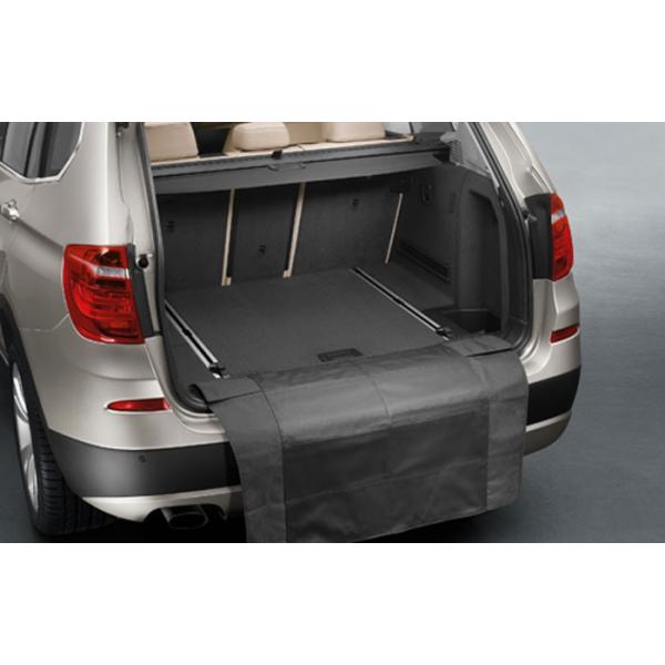 品質保証のBMW純正部品ラゲージ・プロテクションマットラゲージルームからの荷物積み降ろし時などにバンパーより車両下部を保護します。ラゲージルームの保護のために、ラゲージルームボックス、マット類と組み合わせることをお勧めします。※ラゲージルー...