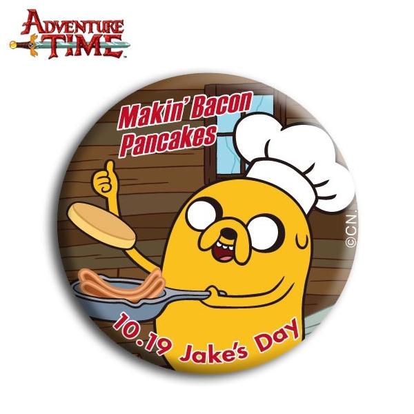 全米で大人気！日本でも人気急上昇中の、「アドベンチャー・タイム」の缶バッチに新柄登場！単品販売でお求めやすくなりました♪ ■メーカー：ドリームラッシュ■対象年齢：6歳以上■素材：バッチ　鉄■サイズ：直径37mm