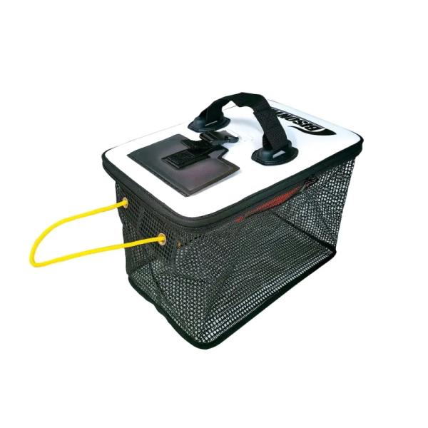 釣った魚を生かしたままキープできるフローティングタイプのスカリです。◆小型の魚種にピッタリな全長36.5ｃｍのコンパクトサイズです。◆魚の出し入れに便利なポケットはバックルで固定可能です。◆内部のフロートがあることで、上部を全開にしても水平...