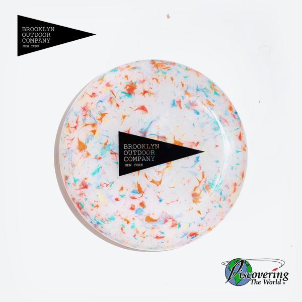 The DTWorld Recycled Disc リサイクルプラスティック フリスビーカリフォルニアのDiscovering the World社とコラボレーションしたリサイクルプラスティック使用のフリスビーです。国際大会でも使用可能なス...