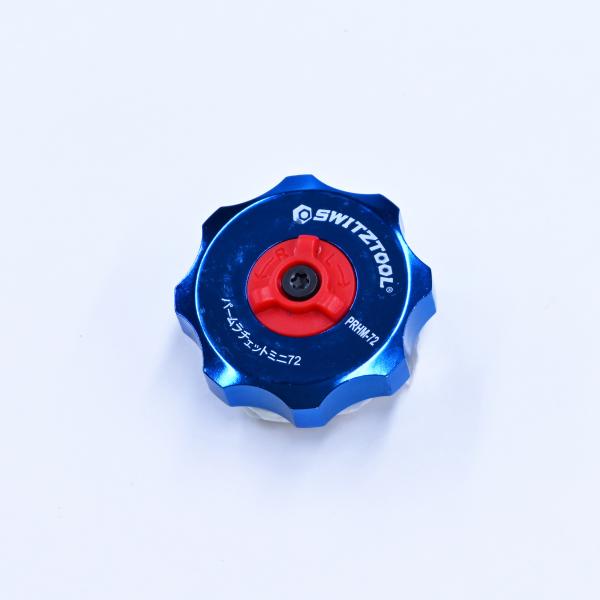 ラチェット機能付きのソケットレンチ。※ソケットはついておりません。別途用意してください。最高品質の72ギアを採用。細かく歯切れのよい動きが可能。なめらかな操作性を実現。台湾製注意事項                   ：お使いのモニターの...