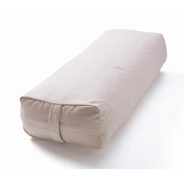 サイズ：約66cm×25cm×13.5cm素材：カバー：マイクロファイバーポリエステル 100%特徴：取り外してお洗濯できるマイクロファイバーのカバーを使用したヨガ ボルスター。ほどよい硬さで広範囲に体を支えてくれるため、ヨガのポーズの補助...