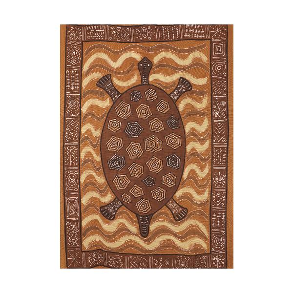 原産国:マリサイズ:168cmX119cmボゴランフィニ(Bogolanfini)は、マリ共和国の伝統的な布地で、特にバンバラ族によって作られています。この布は、泥染めの技法を用いており、自然の泥を使って模様や色を施します。ボゴランフィニは...