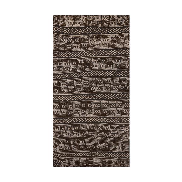 原産国:マリサイズ:262cmX132cm(正確な四角形ではありませんので測る場所によってサイズに差があります。ご了承ください。)ボゴランフィニ(Bogolanfini)は、マリ共和国の伝統的な布地で、特にバンバラ族によって作られています。...