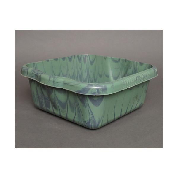 原産国:セネガルサイズ:高さ約13.5cmx約33cm角アフリカでよく使われるプラスチックの四角タライです。洗面器、おもちゃ箱、底に穴を開けてプランターなどとして幅広くお使いいただけます。同じサイズのタライはきれいに重ねて収納できます。カラ...