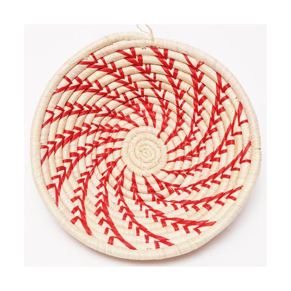 原産国:ウガンダサイズ:径20cm前後　(手作りですので物により若干サイズが異なります。ご了承ください。)網目がとてもきれいな水草とラフィア椰子の葉で作ったバスケットです。目が詰まっており、ずっしりとした高級バスケットです。デザインがとても...