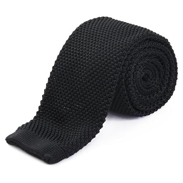 *スペック：サイズ：144cm 幅：6cm スクエアエンド 色：ブラック 黒無地 洗濯可能*ビジネスシーンだけでなくポロシャツ,B.Dシャツなどに合わせてアイビーカジュアルにもご活用いただけるニットタイです。ボリューム感のある鹿の子編みの素...