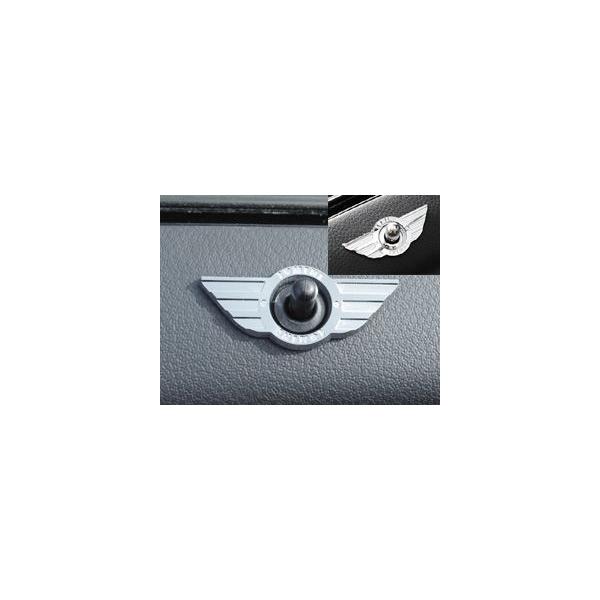 左右ドアロック部分に取り付けるウイングマークです。 ＭＩＮＩを代表するＭＩＮＩならではのアイテムです。他にはないインパクトのあるアイテムですのでＮｅｗ　ＭＩＮＩのインテリアに ぴったりのワンポイントです。 材質…ABS樹脂＋クロームメッキ仕...