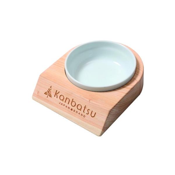 愛犬が食事をする姿は、微笑ましく、元気を与えてくれます。そんな貴重な時間が、より贅沢で美味しくなるよう演出するために、LAVISHは誕生しました。白磁器には美濃焼を使用し、国産にこだわったJAPAN　BRANDとなっています。お手入れも簡単...