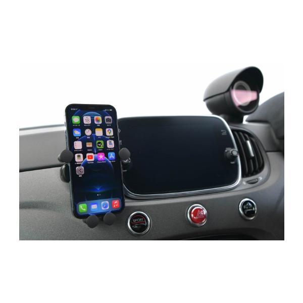 エアコン吹き出し口の縦型、横型ルーバーのエアベントにジャストフィットで設置ができ、片手で簡単にスマートフォンを脱着可能です。　下方2つのブラケットの上にスマートフォンを乗せると、重みでブラケットが下がります。下がると同時に連動している上方２...