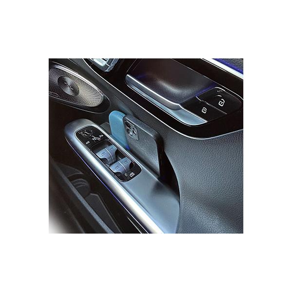 車種別専用設計されたハイクラス製品のAZUTO・ドア開閉する際のグリップの下に固定して蓋をし、グリップの手を入れる穴を物入れとして使用出来る様になります。・専用のマグネット付き非常信号灯ホルダーも付属。・非常信号灯ホルダーのステーを付け替え...