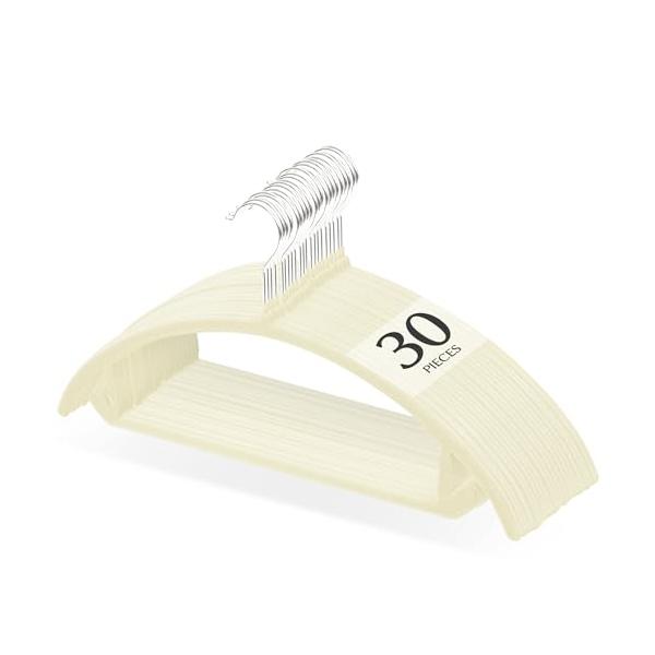 30本組ベージュ/30本組/23AB262・Color:ベージュSize:30本組・パッケージ個数:1・型崩れを防ぐアーチ型肩部分が丸みを帯びているため、衣類のかたくずれを防止。・傾けてもすべらない表面の起毛加工でどんな衣類もしっかりキャッ...