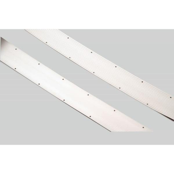 「エバニュー(EVERNEW) グランドテープ50×150 EKA173」▼4934048049416▼（商品説明）・white  EKA173・日本製・サイズ=長さ150m×幅5cm×厚さ0.11cm(両サイドに7cm間隔で釘穴付)・自重...