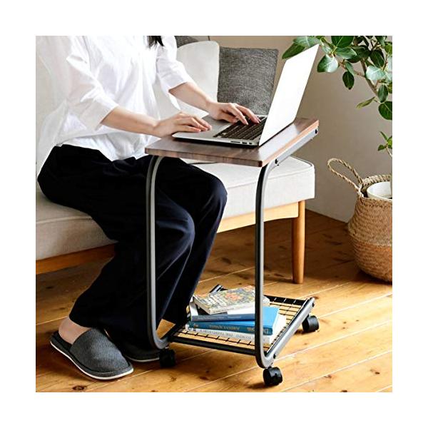 「[山善] サイドテーブル キャスター付き (2か所ストッパーあり) 収納棚 コの字型 幅50×奥行30×高さ60cm ベッドテーブル ソファーテー」▼4983771843730▼（商品説明）サイドテーブル・ウォルナット 幅50×奥行30×...