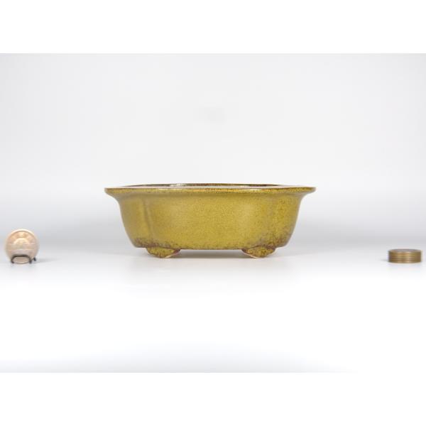 大きさ（横幅15.6　奥12.5　高5.1cm）常滑の角山窯の五代目、幸峰による盆栽鉢です。落款　角山窯幸峰写真現品年代物ゆえ多少の傷や汚れに関しては御容赦願います。色名釉薬名等に関しては大まかな分類となります。地板等の飾、硬貨、切手、撮影...