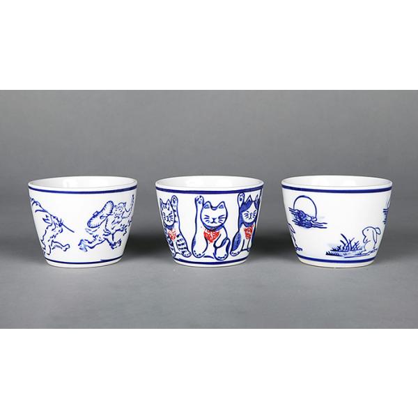 サイズ各：口径7.5cm高5.5cm商品解説　磁器物の本場・中国南京で作られた絵付鉢。鳥獣戯画や招き猫、月見兎など愛らしい絵付が魅力。小品・ミニ盆栽や山野草などが幅広く使えるセット鉢です。※若干の歪みやガタ・軽微なカマ傷・多少のサイズ違い等...