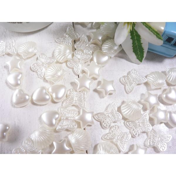 30個入　4種類のアソート新品素材：プラスチック【サイズ】10×10mm※実測のため、多少の誤差はご了承ください。☆海外輸入品のため、多少作りが雑な場合(色むら、バリ、個体差など）がございますのでご了承ください。