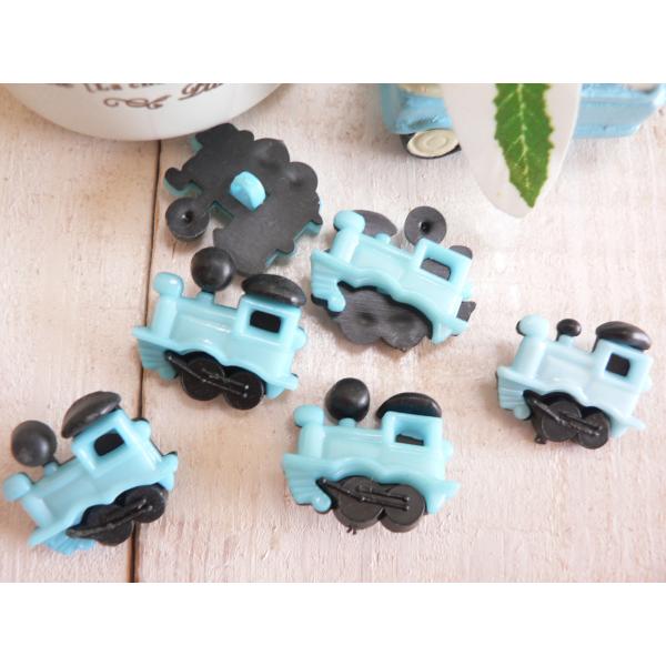 新品素材：プラスチック【サイズ】１８×２２ｍｍ☆２つのパーツで作られているため、まれに外れてのお届けの可能性があります。ご了承ください。☆海外輸入品のため、バリ、色むら、色移りなどの作りが荒い、個体差がある場合がございます。ご了承ください。