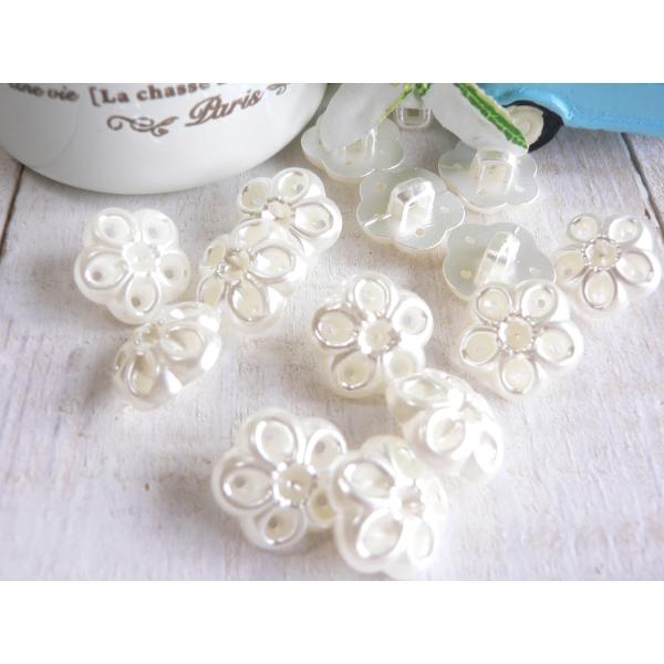 新品素材：プラスチック【サイズ】１８×２２ｍｍ☆２つのパーツで作られているため、まれに外れてのお届けの可能性があります。ご了承ください。☆海外輸入品のため、バリ、色むら、色移りなどの作りが荒い、個体差がある場合がございます。ご了承ください。