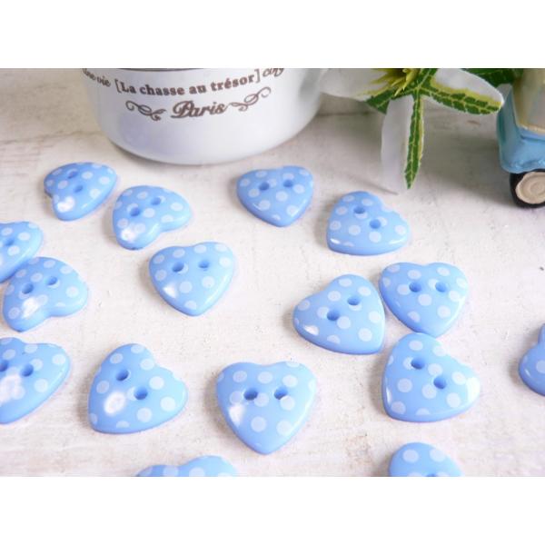 ボタン 手芸 水色 水玉 ハート　10個素材：プラスチック【サイズ】サイズ：14.5 ×14mm☆海外輸入品のため、多少作りが雑な場合(色むら、バリ、個体差など）がございますのでご了承ください。