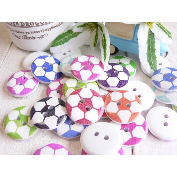 新品素材：ウッド【サイズ】直径 20mm★アソートになりますので、色、柄はお選びいただけません。　お写真ない柄が入る場合もございます♪☆海外輸入品のため、色むら、プリントの不鮮明やズレ、ロットによる色味の違いなど多少作りが雑な場合がございま...