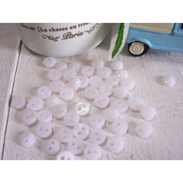 素材：プラスチック【サイズ】直径6mm：白色に差異があります♪ミックスになります。*色・柄のあるのものは、アソートとなります。配分などをお選びいただけません。：お写真にない色味が入ることもあります。☆海外輸入品のため、多少作りが雑な場合(色...