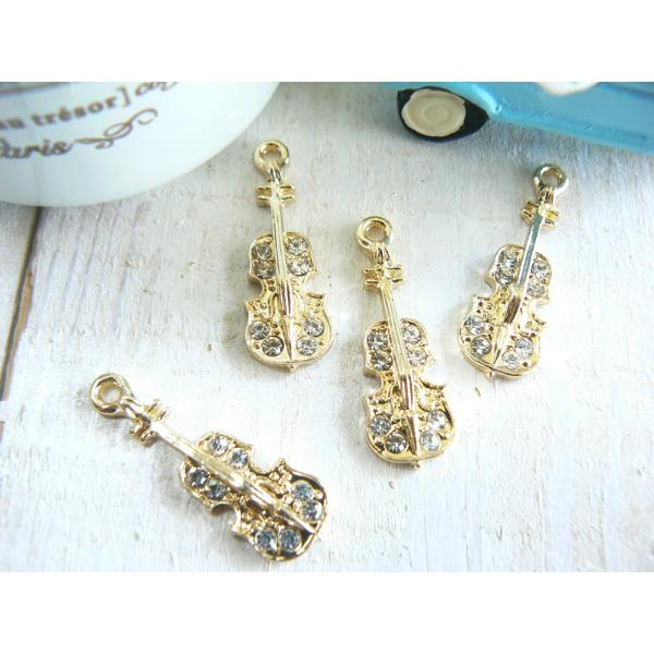 【サイズ】27×9.5mm（カン含）新品☆海外輸入品のため、多少作りが雑な場合(色むら、バリ、ピンホール、ロットの個体差など）がございますのでご了承ください。