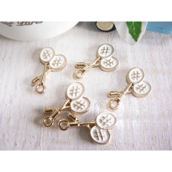 【サイズ】19×12mm（カン含）新品☆海外輸入品のため、多少作りが雑な場合(色むら、バリ、ピンホール、ロットの個体差など）がございますのでご了承ください。