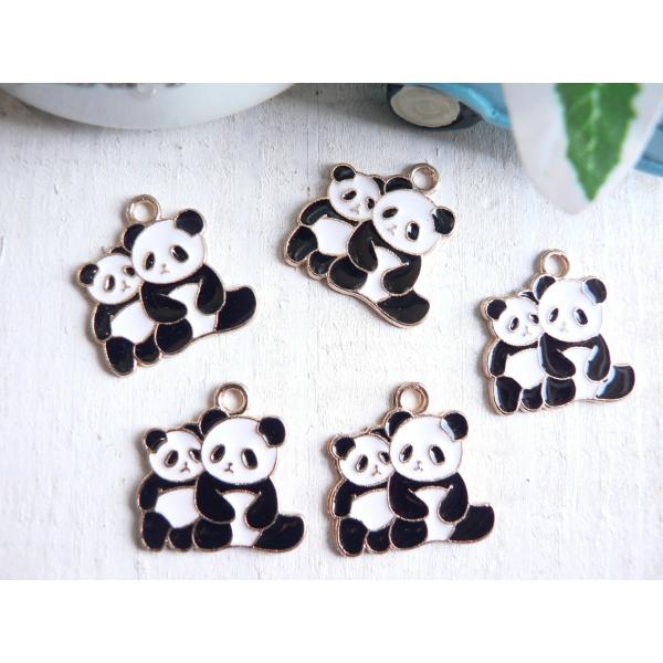 【サイズ】16×16mm（カン含）新品☆海外輸入品のため、多少作りが雑な場合(色むら、バリ、ピンホール、ロットの個体差など）がございますのでご了承ください。