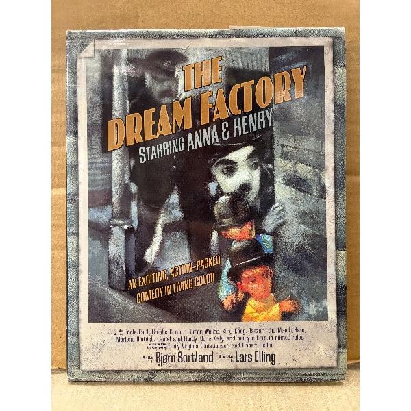 Carolrhoda Books。カバーにスレキズ/小コーティング浮き箇所等や見返しページに多少の経年シミがある以外は特に目立つ大きなダメージはなく、その他ページは使用感の少ない良好な状態です。