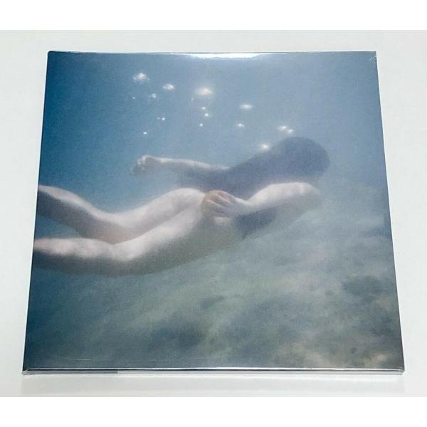 【発売日：2020年12月02日】1 Prologue2 Pilgrimage3 Porcelain4 帆衣5 Easter Lily6 Parfum d’etoiles7 霧鳴島8 Sagu Palm’s Song9 chinuhaji1...