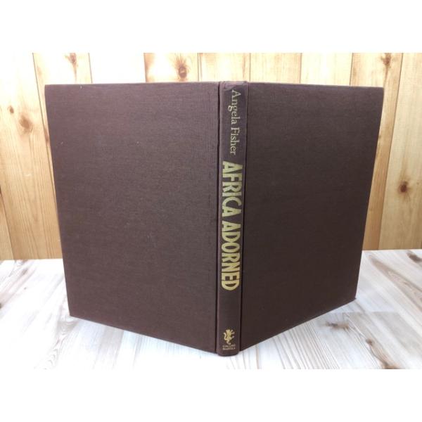 【発行年】 1984　　　　　【備考】 【可】　状態並以下/カバー欠裸本/見返しと扉綴じテープ補修と書込塗り潰し、ヨゴレ有り/サイズ約36×26.5cm、304頁