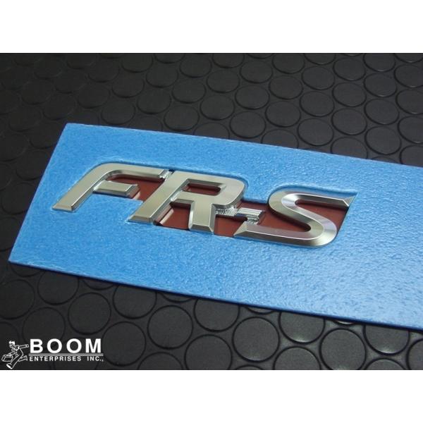 US SCION純正パーツリアFR-Sエンブレム適合:トヨタ 86 前期（ZN6系）年式:2012(平成24)年4月〜2016(平成28)年8月※純正部品の為、取付説明書はありません。※輸入品の為、予告なく価格を変更する場合があります。予め...