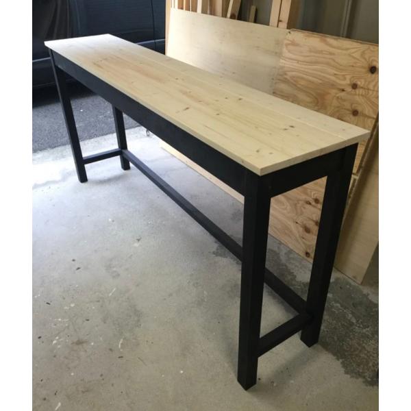 天然木を使用して、１点１点すべて「ハンドメイド」で製作しています。また完成品をお届け致しますので、梱包を開封して頂ければそのままお使い頂けます。（手間のかかる組み立てが一切いりません）合板、化粧板には出すことができない、天然木独特の風合いが...