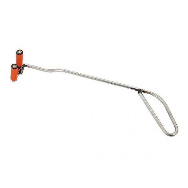 喜久和 ステンレス自在式枝曲器 / Stainless steel branch bending stickテコの原理を利用した枝曲げ器です。爪の幅を自由に調節できますので１丁で従来品の3丁分の働きをします。さらにサビに強いステンレス製。喜...