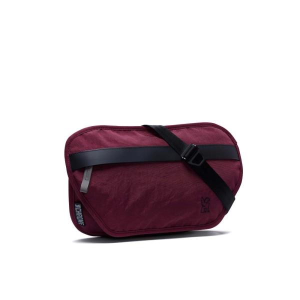 超薄型の2レイヤーデザインが特徴的なソードー3Lスリング。コンパクトかつスリムなフォルムでありながら、必需品やペットボトルなども無理なく収納できる、考え抜かれたデザインに驚きを感じるでしょう。“ソードー”は、シアトルのソードー地区から名付け...