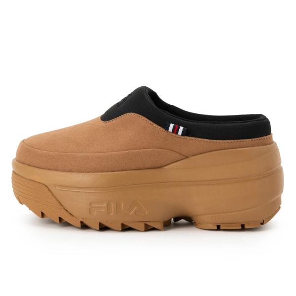FILA フィラ DISRUPTOR WEDGE MOC ディスラプターウェッジモック CHIPMUNK FM0101019-217 [足元重め]が今の気分。FILAの新作ミュールで叶える、最旬バランス。ボリューミーなギザギザソールがインパ...